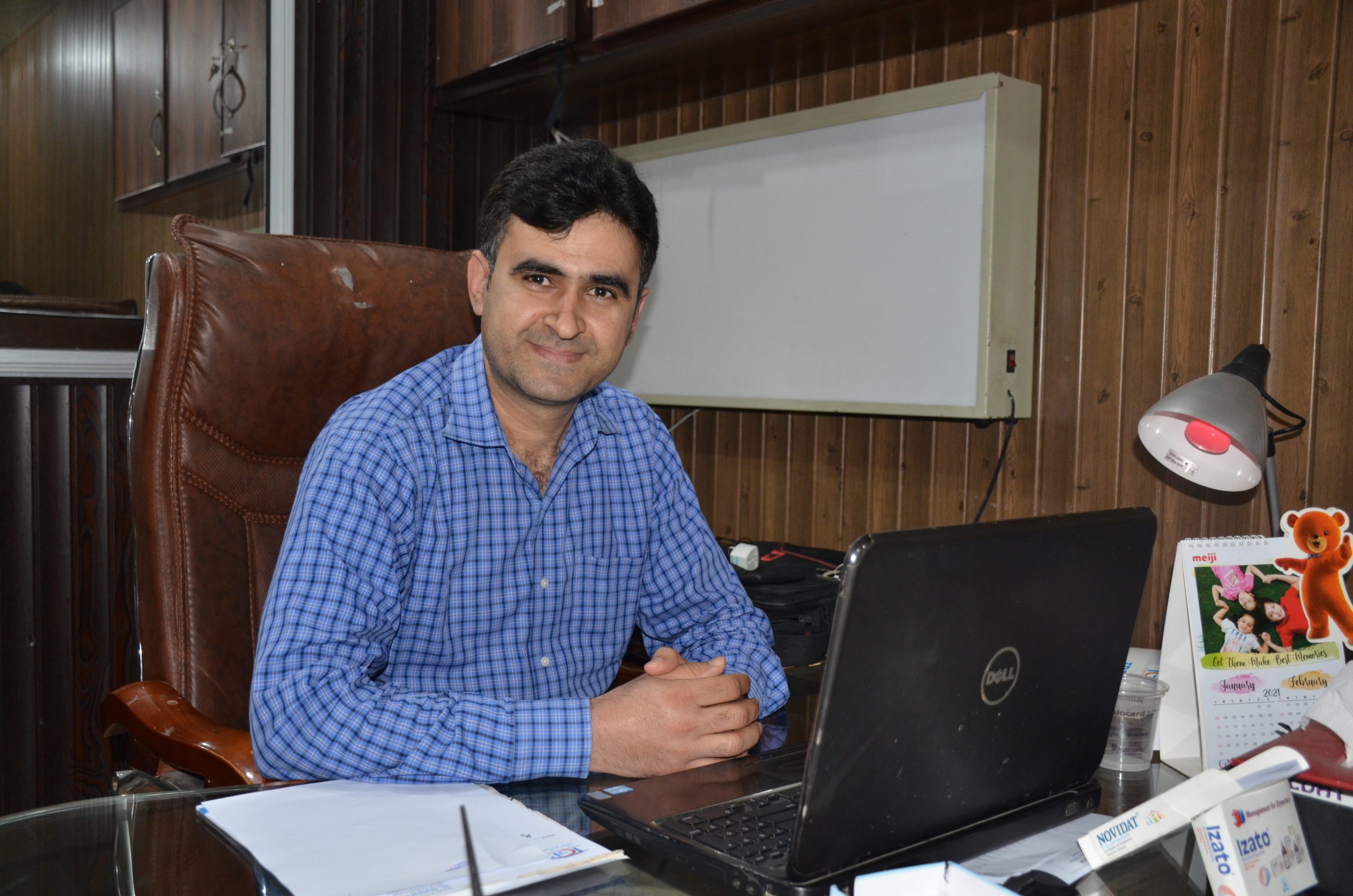Assistant Prof Dr.Shaukat Fiaz Khattak - Irfan General Hospital Peshawar